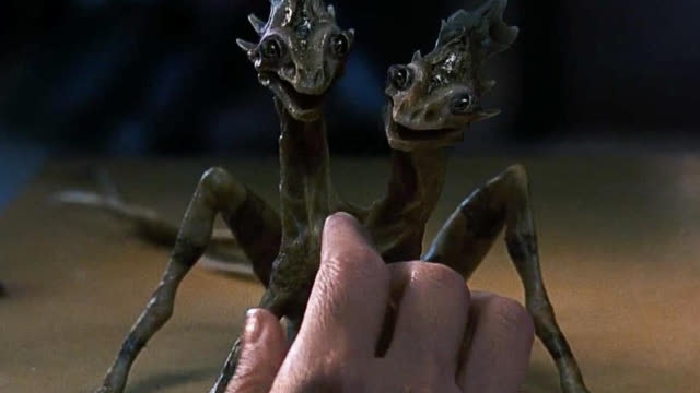 虚拟现实游戏成真,设计师却遭玩家杀害,游戏应如何发展