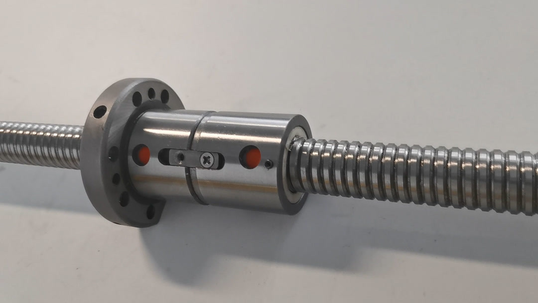 2004-595沈阳机床厂研磨滚珠丝杠