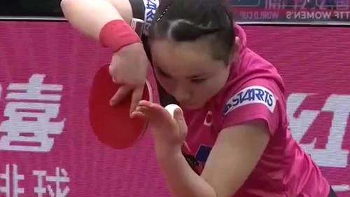 乒乓球比赛:伊藤美诚晋级四强,发球怪、正手强、反手快