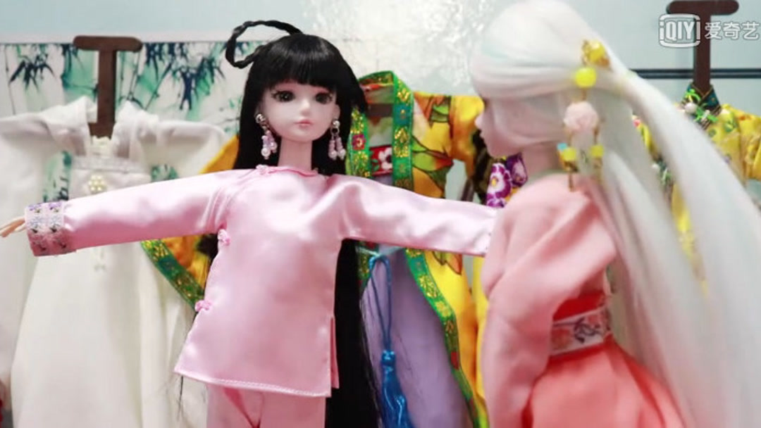 绒绒兔玩具:叶罗丽公主做梦变成王妃冰公主是丫鬟