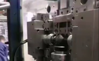 顶尖模具设计师,老板娘用什么办法留住他?