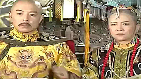 还珠格格:容嬷嬷仅仅打了一下,小燕子就晕过去,可把皇上心疼的不行