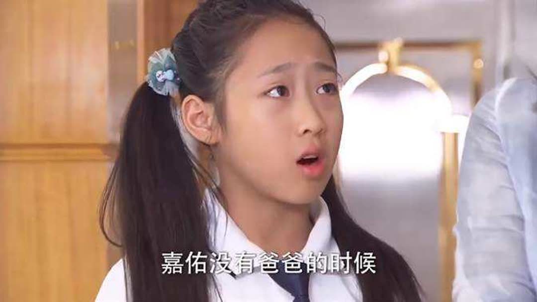 新娘:孕妇肚子痛下床摔倒,独自在家生下孩子,当妈的真伟大