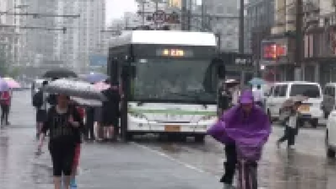 上海公交 巴士电车 22路 J2B-0228
