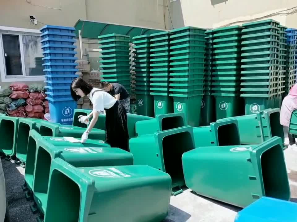 助力农村卫生环境整治 我是农村人 我骄傲[玫瑰]