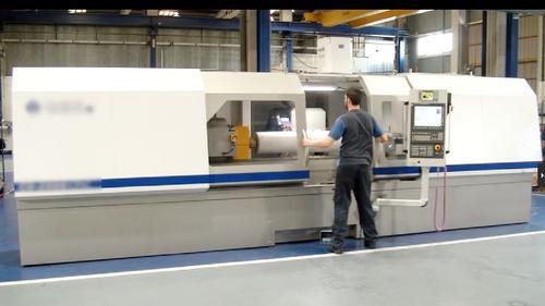 高科技数控机床,给人全新的体验,操作起来真爽!