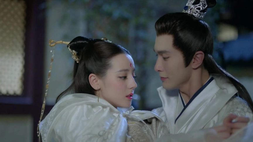 从三生三世十里桃花到枕上书,小九终于将东华帝君拉进万丈红尘了