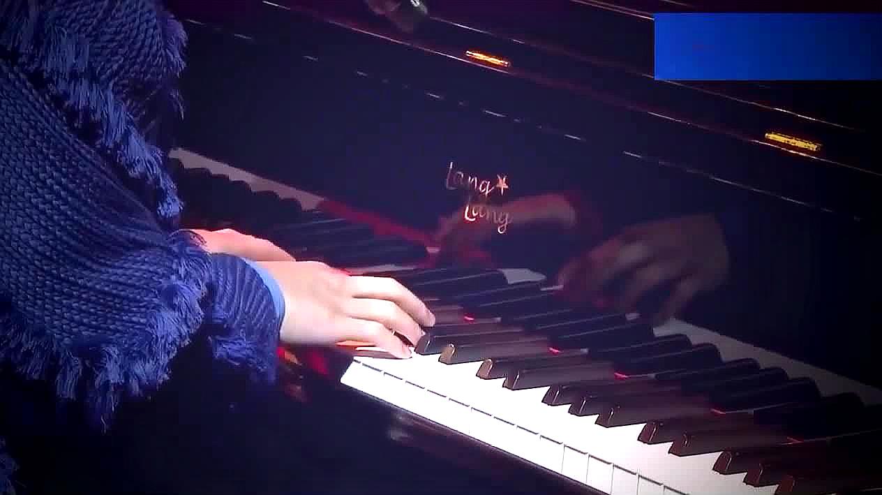 华晨宇演唱《蜉蝣》《我管你》,炸裂演绎嗨翻全场