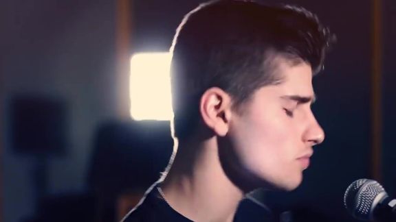 Stevie Wonder BOSS RC 300循环效果器