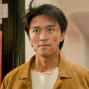 向前冲冲冲的阿鹏 