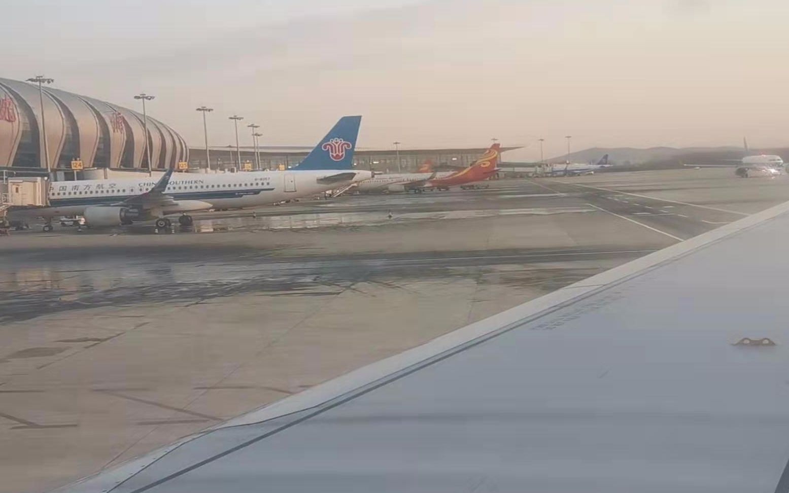 [Gentle_王]中国东方航空MU2295银川-沈阳 大雾霾天下的飞行Vlog