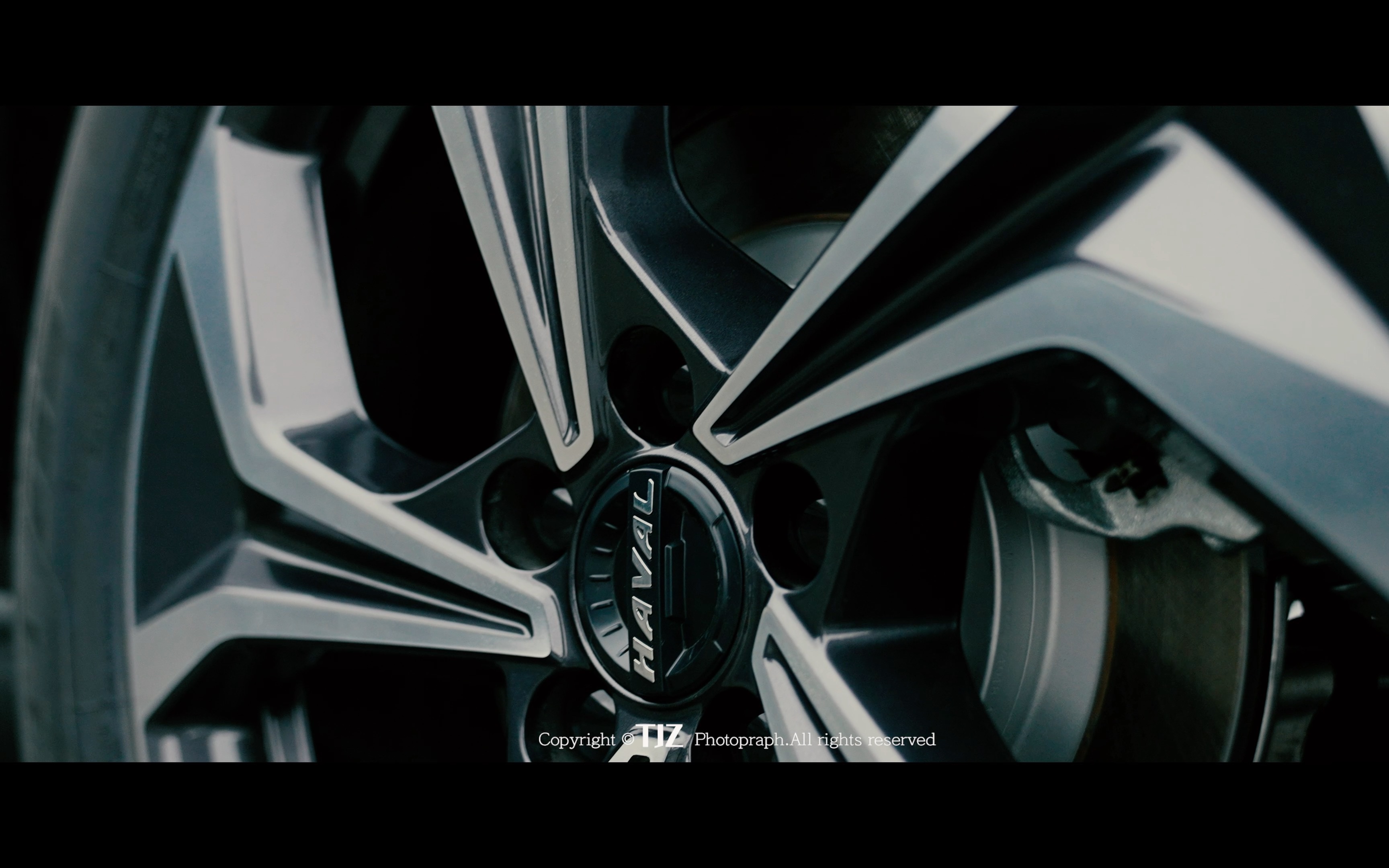 畅行都市,归于山林;当时风动,此时心动(哈弗神兽导演剪辑版汽车短片)