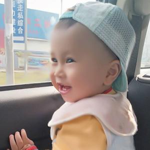 铮铮小帅哥 
