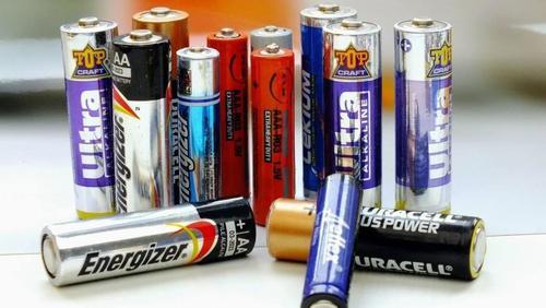 家有废旧电池的注意了, 简单一步, 就能变废为宝, 再也不要扔掉了