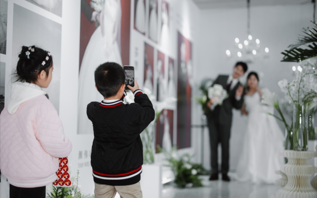 【婚礼】在海边,我们准备了不一样的婚礼布场