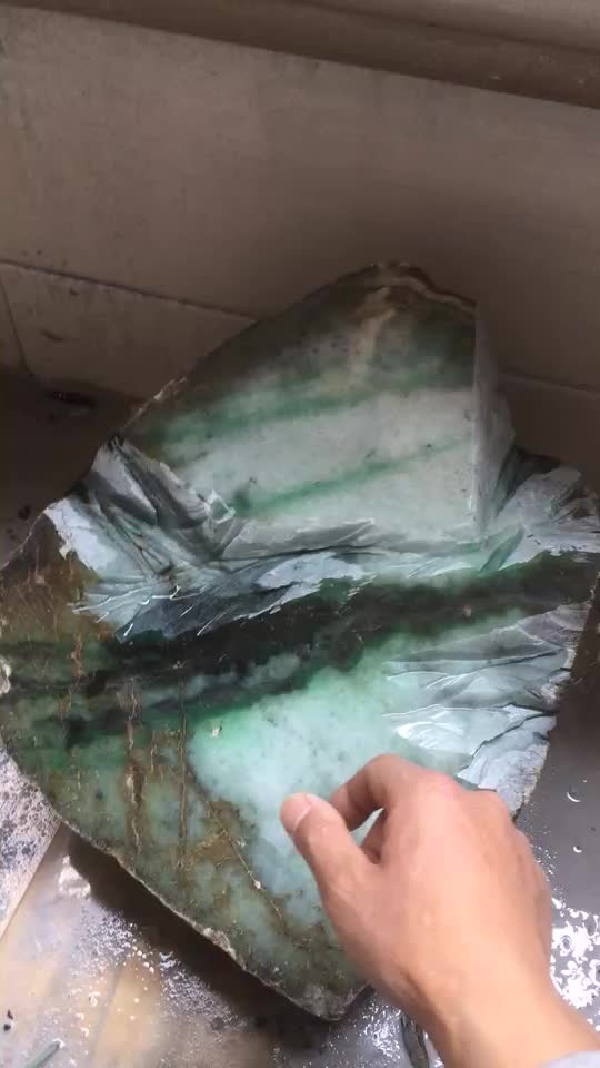 翡翠摆件雕刻