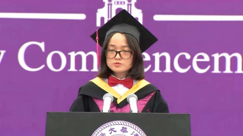 清华大学毕业演讲,回顾自己一路走来的艰辛,学霸是这样养成的!