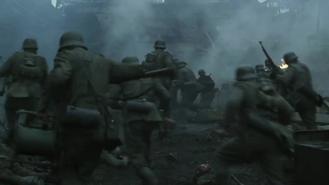 经典二战电影《斯大林格勒战役》,小伙误杀友军崩溃大哭