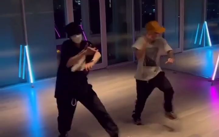 NCT Shotaro with Kamel“Got It Like That”练习室舞蹈视频