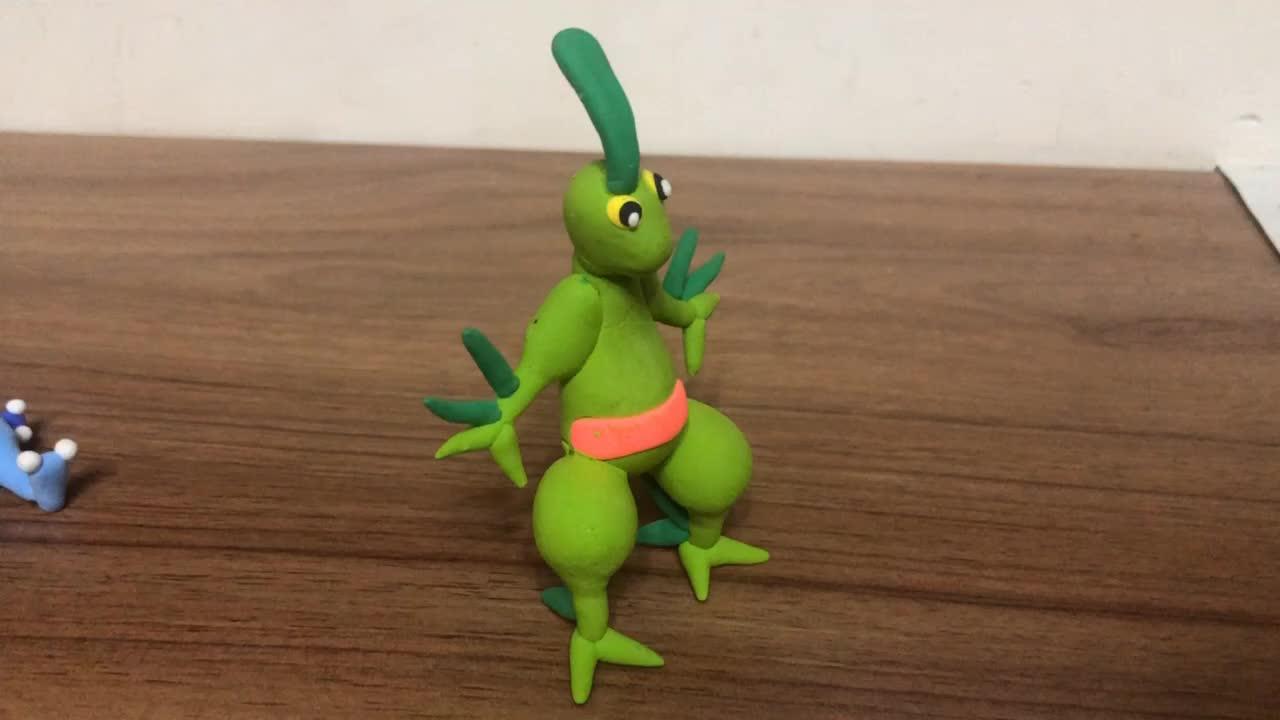 #精灵宝可梦 森林蜥蜴打败了呱头蛙,来自手工艺人萌男的橡皮泥作品ߔ