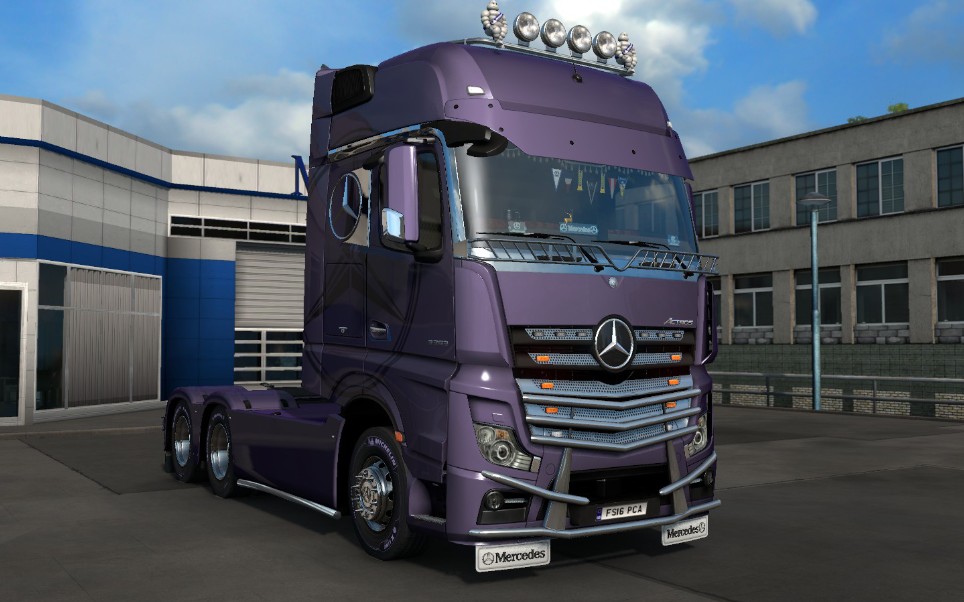 【欧洲卡车模拟2】更新了奔驰改装套件,简直骚的一批