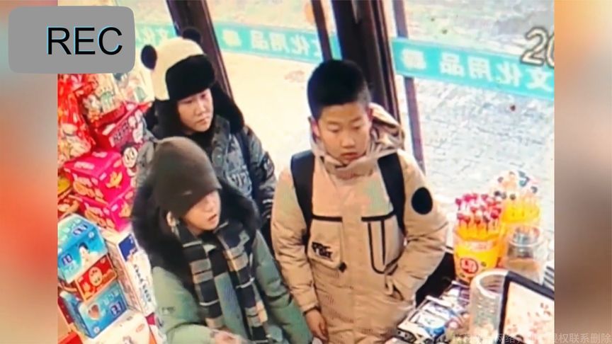 三名小学生拾金不昧,店家写表扬信直接送到学校:值得表扬!