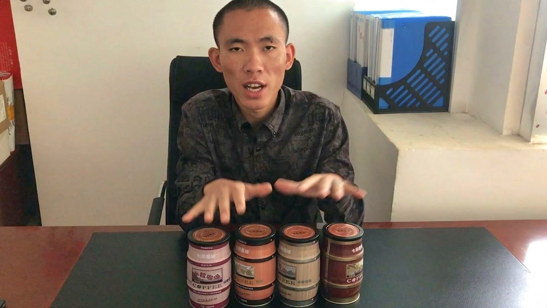 纯手工制作的“小粒咖啡”口味很多,对生长环境要求很高