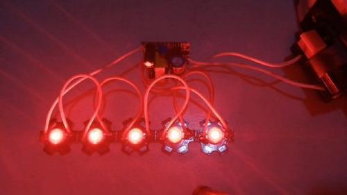 小功率led灯为什么都是串联,串联的前提前提