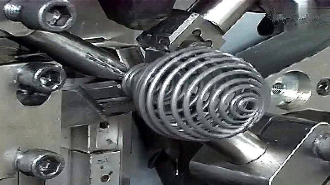 奇形怪状的弹簧,真不是用手折出来的,这机械功能太强大了