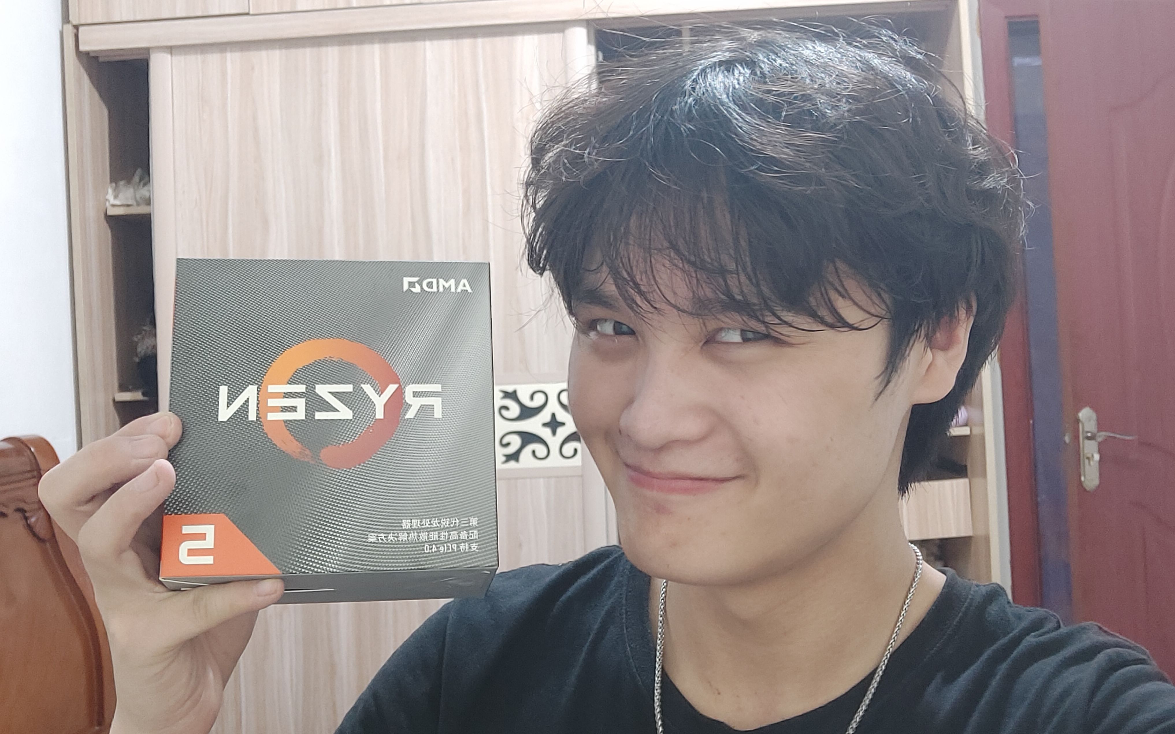 不到2800元教你搞一套36W跑分吃鸡144直播高端处理电脑主机