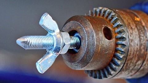 手电钻的这个用途太棒了,给我们帮了大忙,快收藏起来