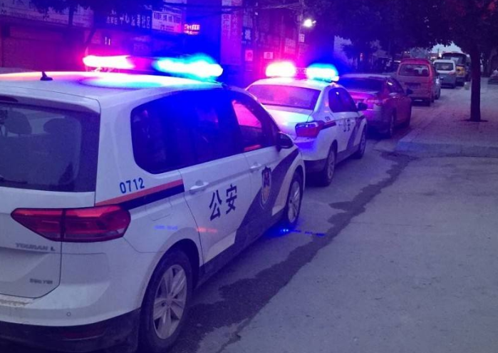 为什么警察抓人时非要拉警报,不怕惊动坏人吗?