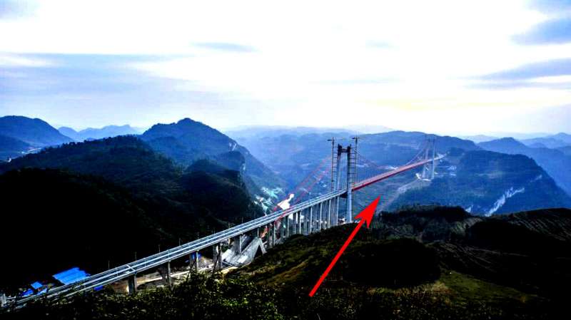 全球最长的大桥,长度约164公里,开车经过这座桥需要2个小时