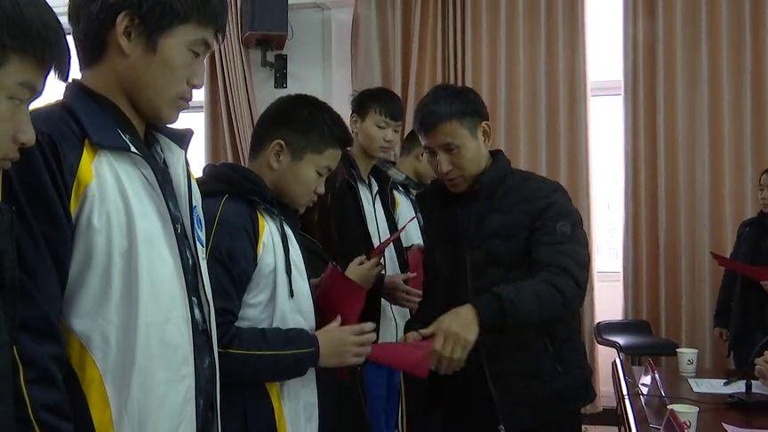 扶贫:彭泽举行“雨露计划”助学金发放仪式