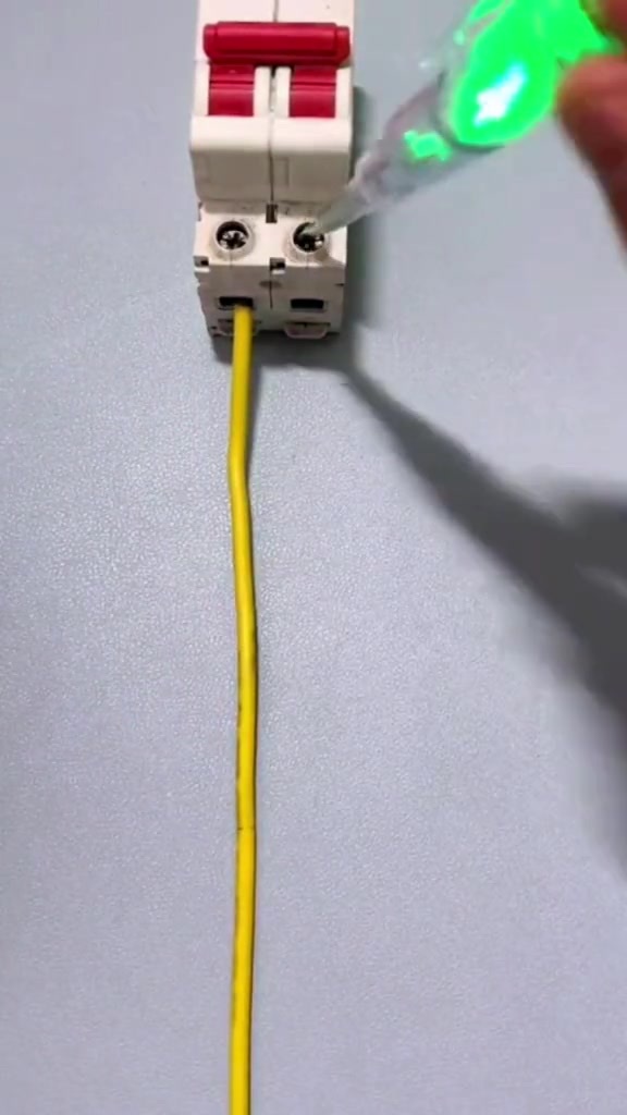 如何判断家用电器是否漏电