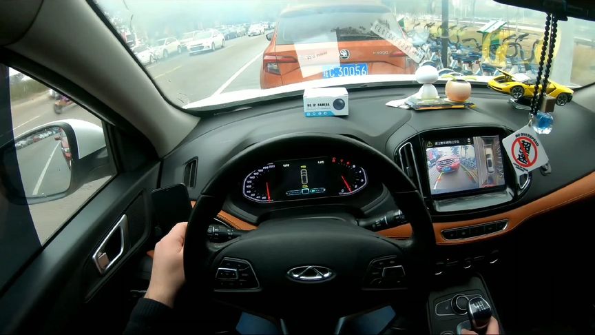 手动挡驾驶视频。学会用档位和油门控制车速