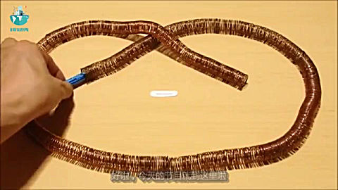 如何制作迷你磁悬浮列车?原来方法这么简单,网友:物理都白学了