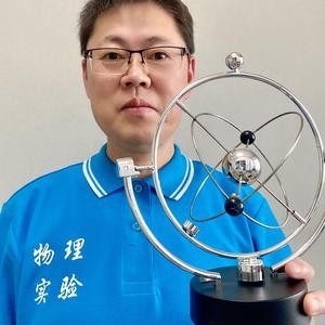 物理实验梁老师 