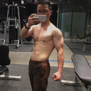 炎龙哥哥 
