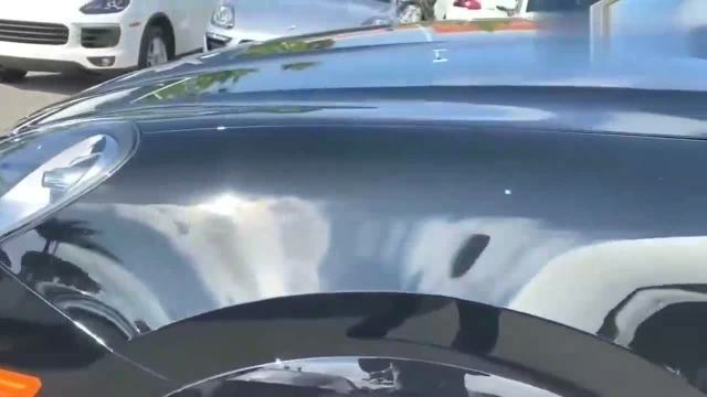 新提的新款保时捷卡宴展示