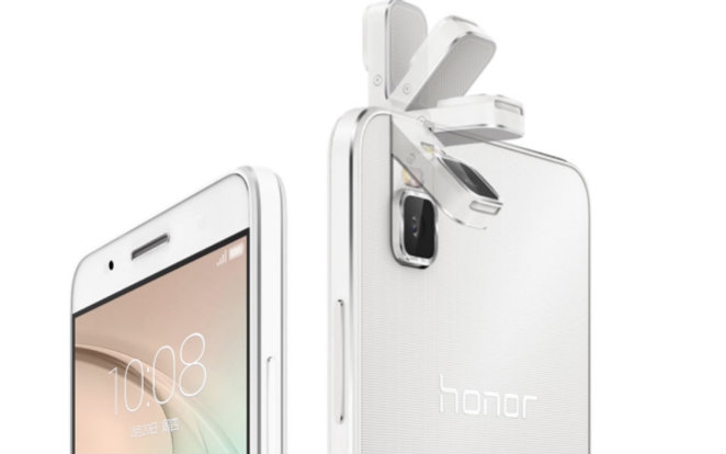 「尾巴抢先看」新一代自拍神器 华为荣耀7i现真身