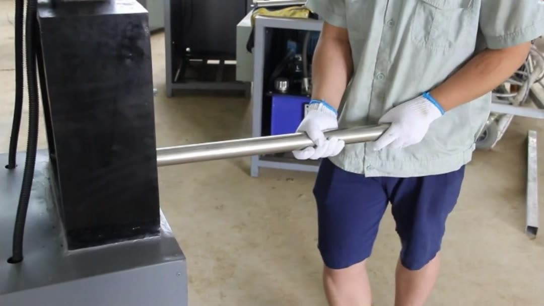 如何制作不锈钢圆管弧口?