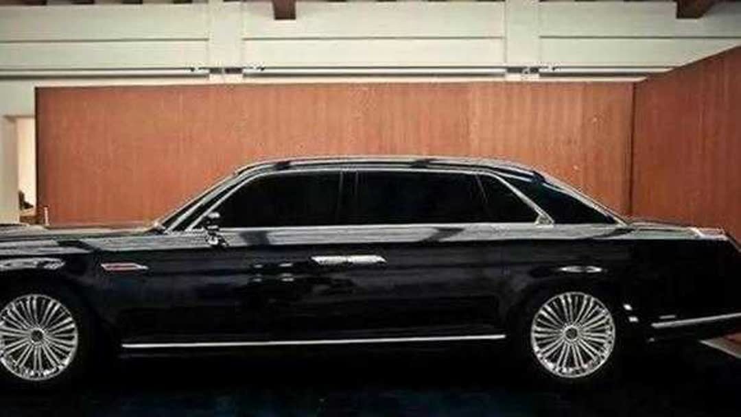 定位低于红旗L5 实拍红旗L4模型