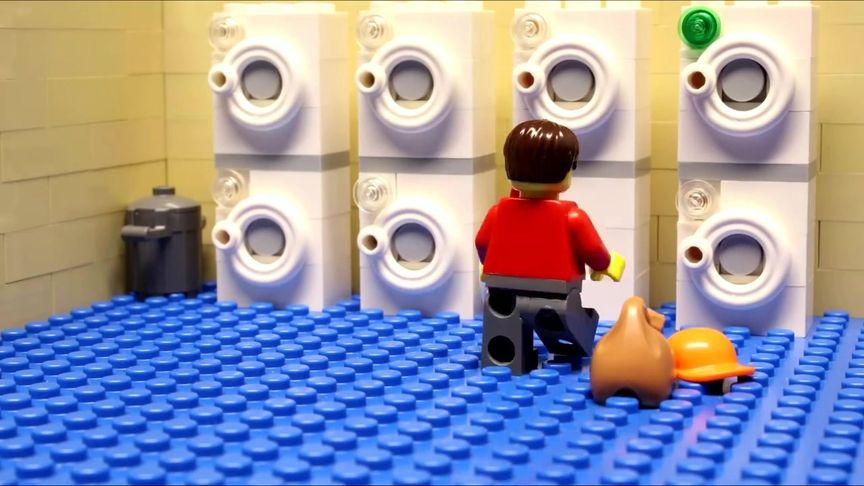 乐高定格动画 去洗衣房洗衣服 不小心掉进洗衣机里把自己洗了