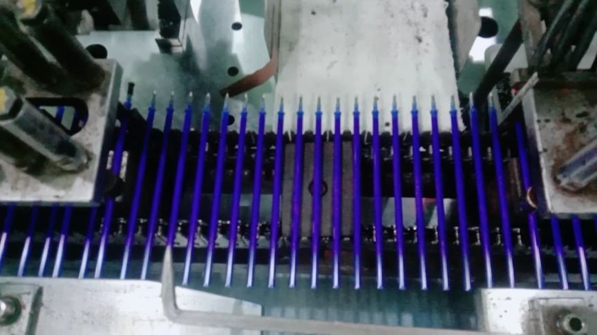 让你们看看全过程制作圆珠笔笔芯