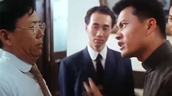 上海:豪门以为大佬势力不在,竟背后捅刀,却不知他还是上海皇帝