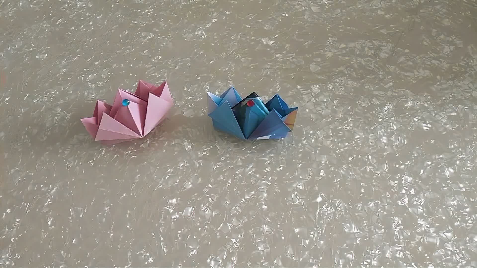女孩儿非常喜欢的,简单又美观的皇冠折纸