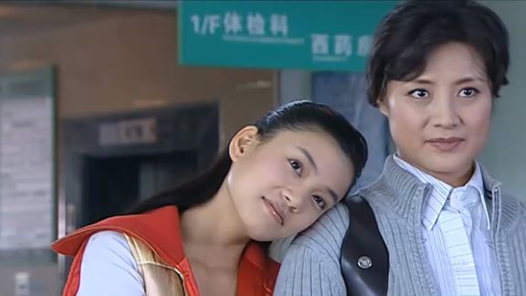 女监档案:丈夫去医院看妻子,结果发现妻子身边有别的男人,生气