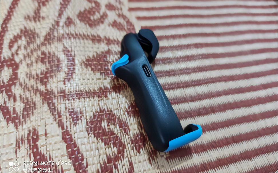 【测试】我新买的连点器有多猛?(连狙、手枪都给你打成冲锋枪)看简介