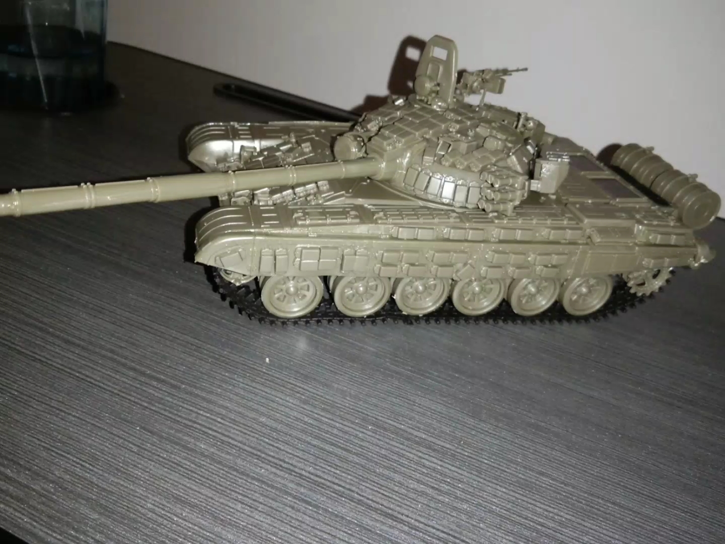 T-72B坦克模型,反应装甲是自己感觉怎么好看就怎么搞的。